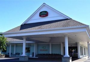 Courtyard by Marriott Hyannis | GoToUSA - всичко, което трябва да знаеш ...